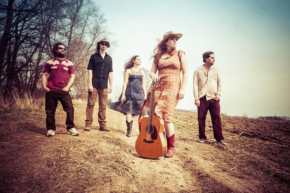 Erika Hughes and The Well Mannered - The Walrus